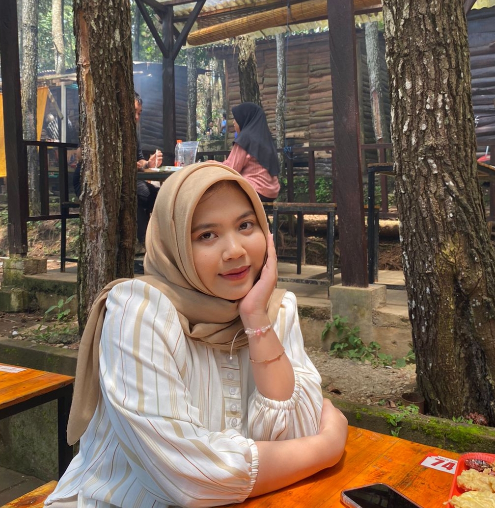 Tria Yunita - CurriculumVitae